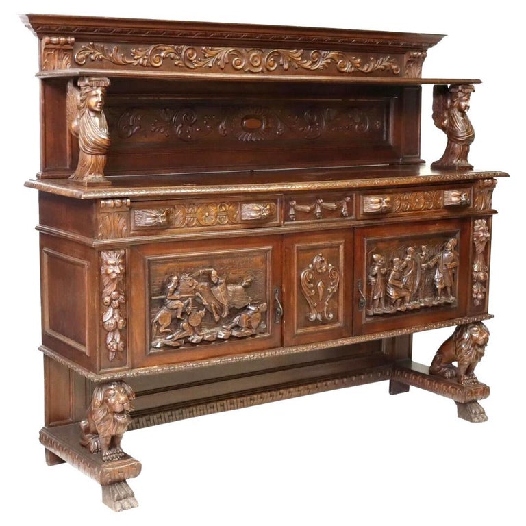 18/1900s Italian Renaissance Revival, Carved, Foliate, Walnut Sideboard ...