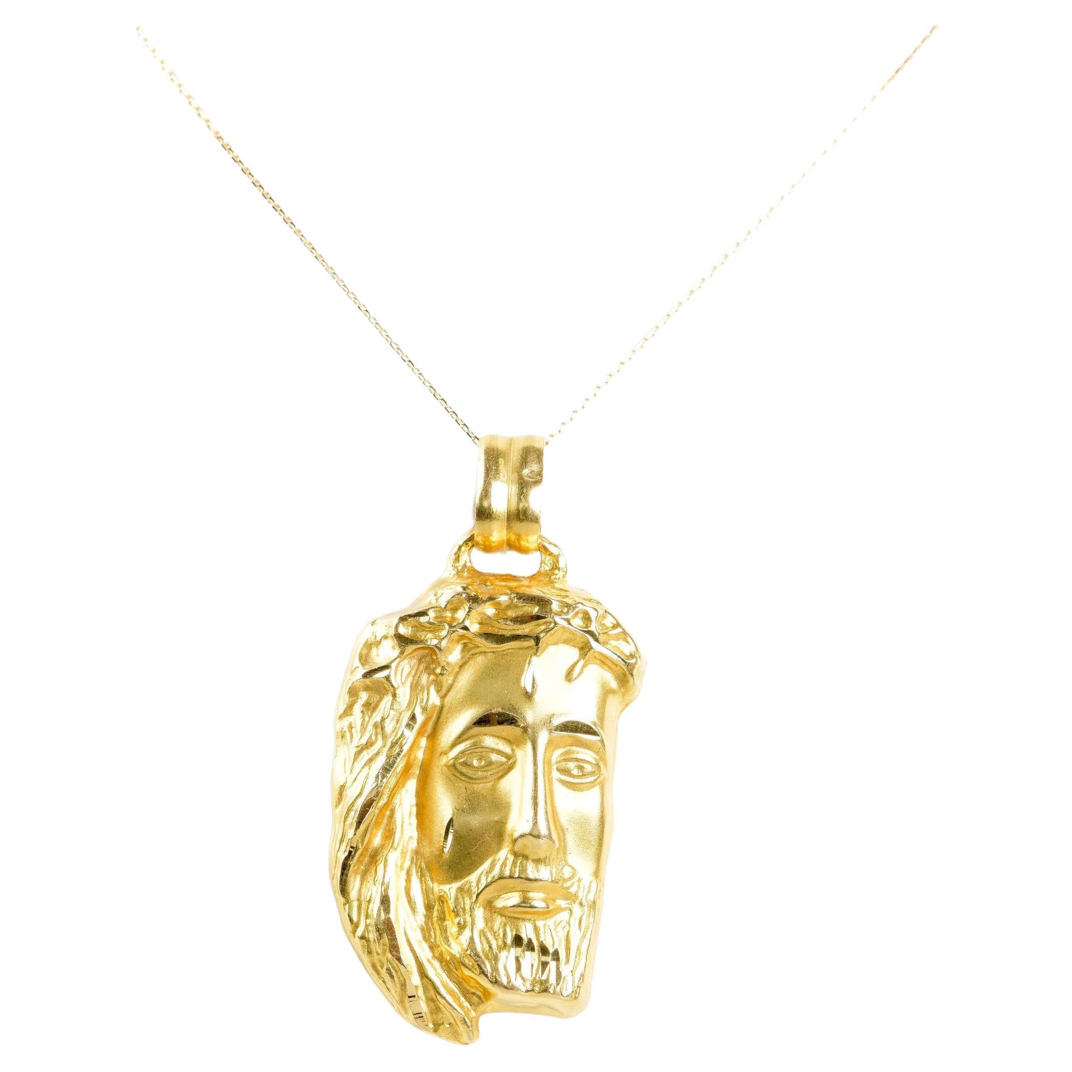 18-carat yellow gold necklace with a Jesus Christ 18-carat yellow gold ...