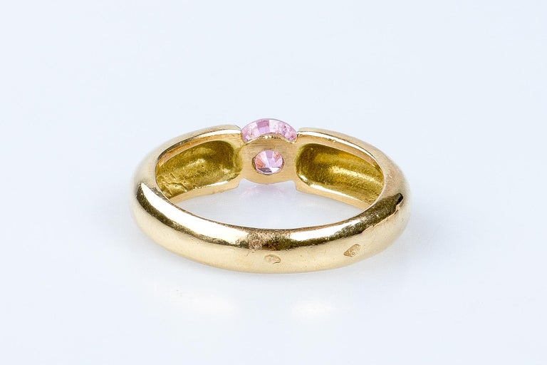 18 carat yellow gold zirconium oxide ring For Sale at 1stDibs