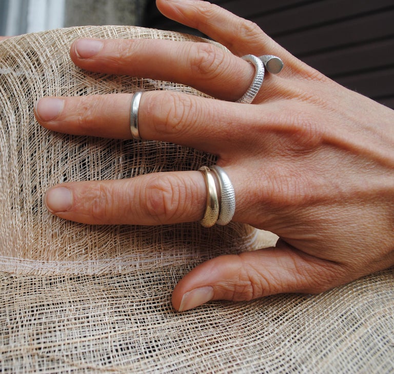 18 ct Gold Rat Tail Band Ring For Sale at 1stDibs | rat tail texture