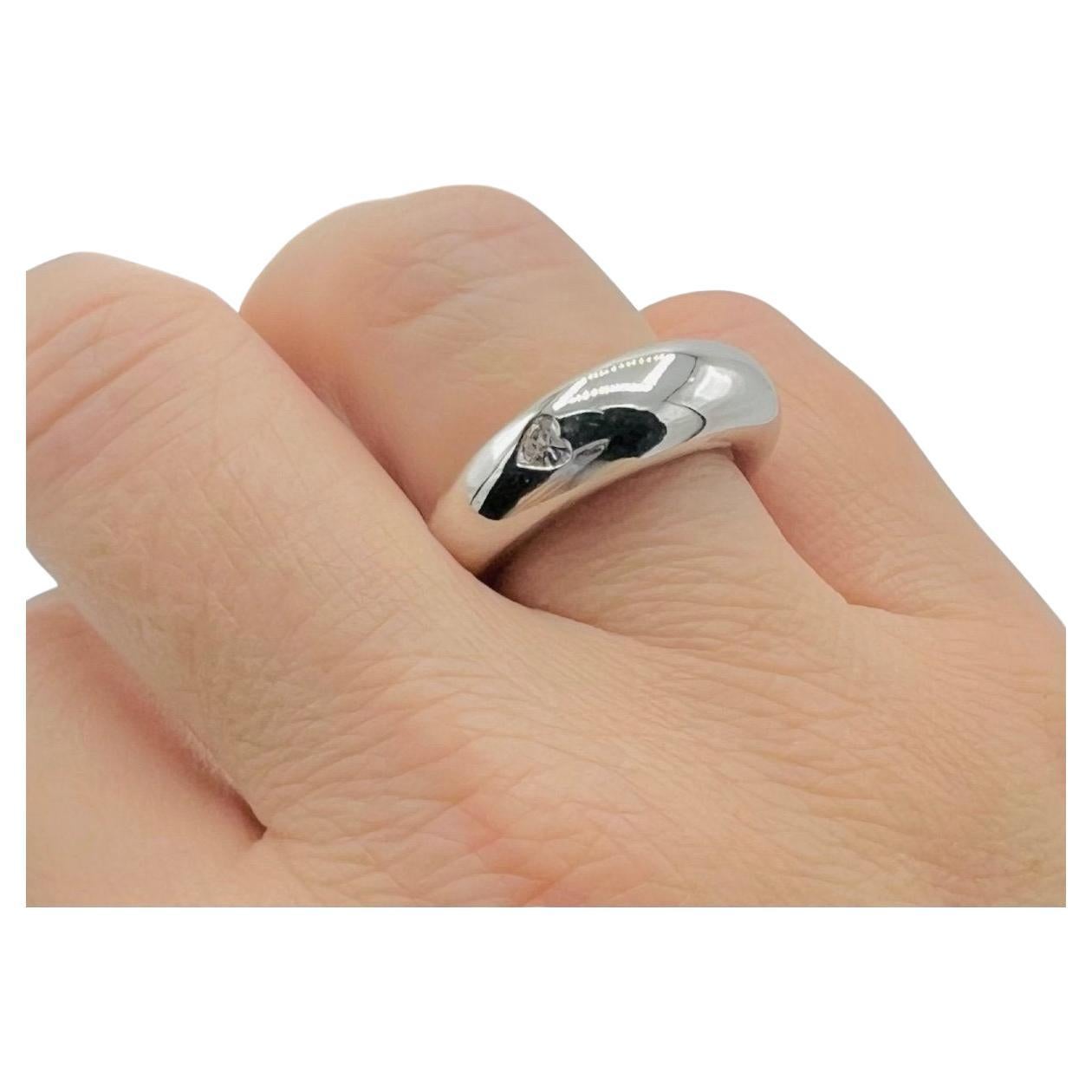 18 Ct White Gold Domed Ring Chaumet Ring And Diamond Heart For Sale at 1stDibs