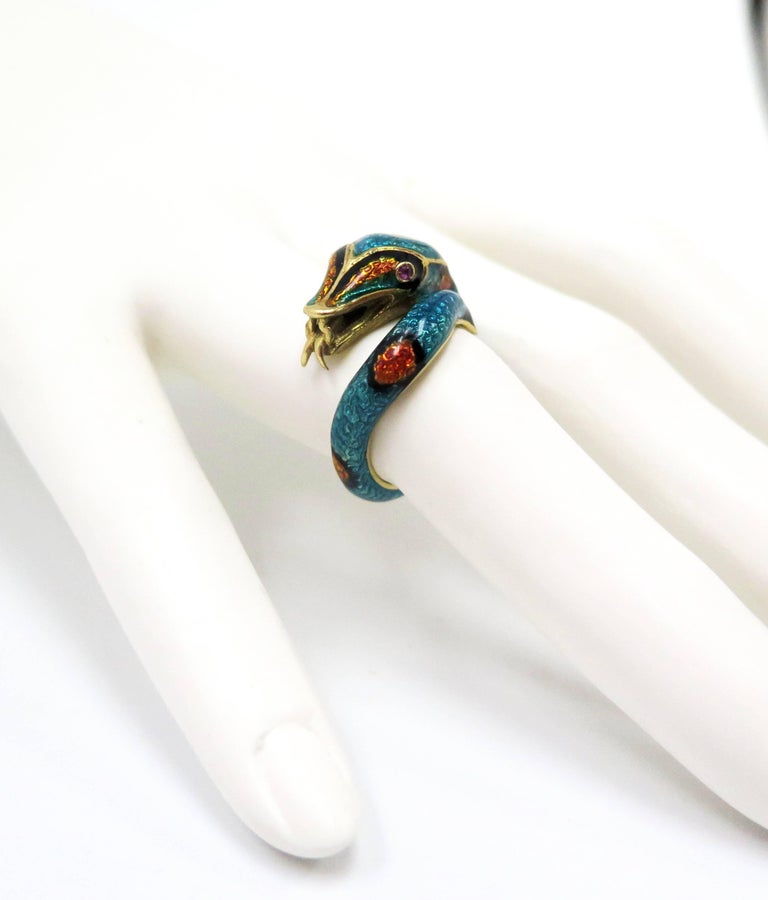 18 Karat 1960s Enamel Snake Ring with Ruby Eyes For Sale at 1stDibs
