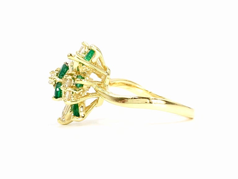18 Karat Emerald and Diamond Cluster Spray Ring For Sale at 1stDibs