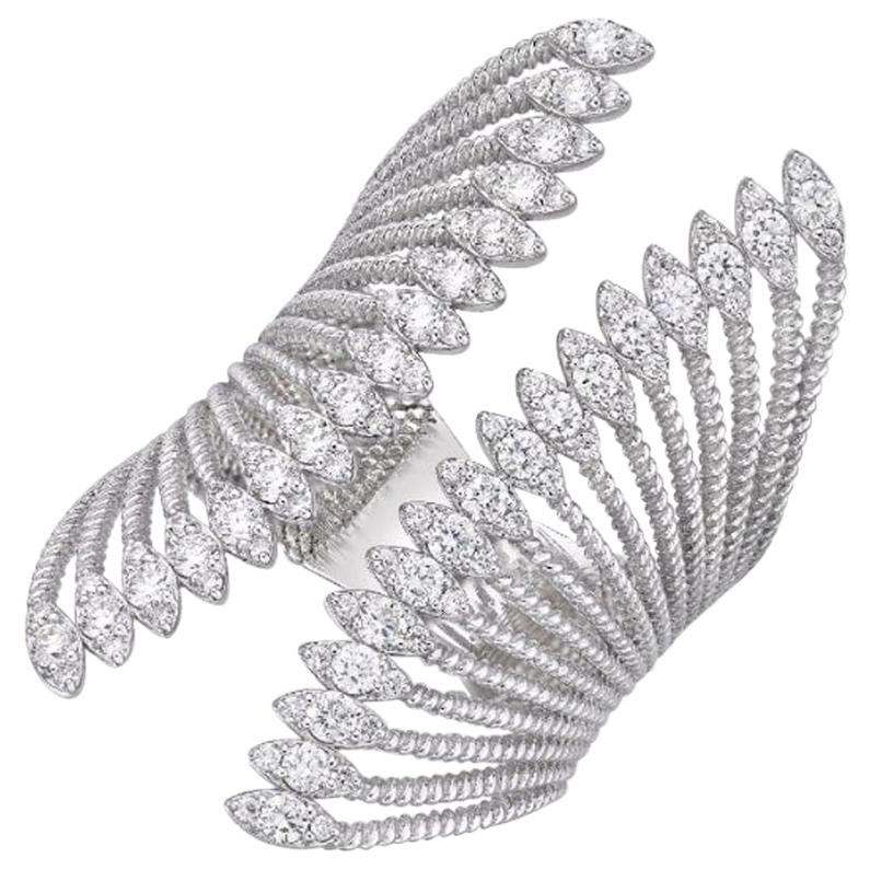 18 Karat 4.34 Carat 'Multi-layered' Diamond Ring For Sale at 1stDibs
