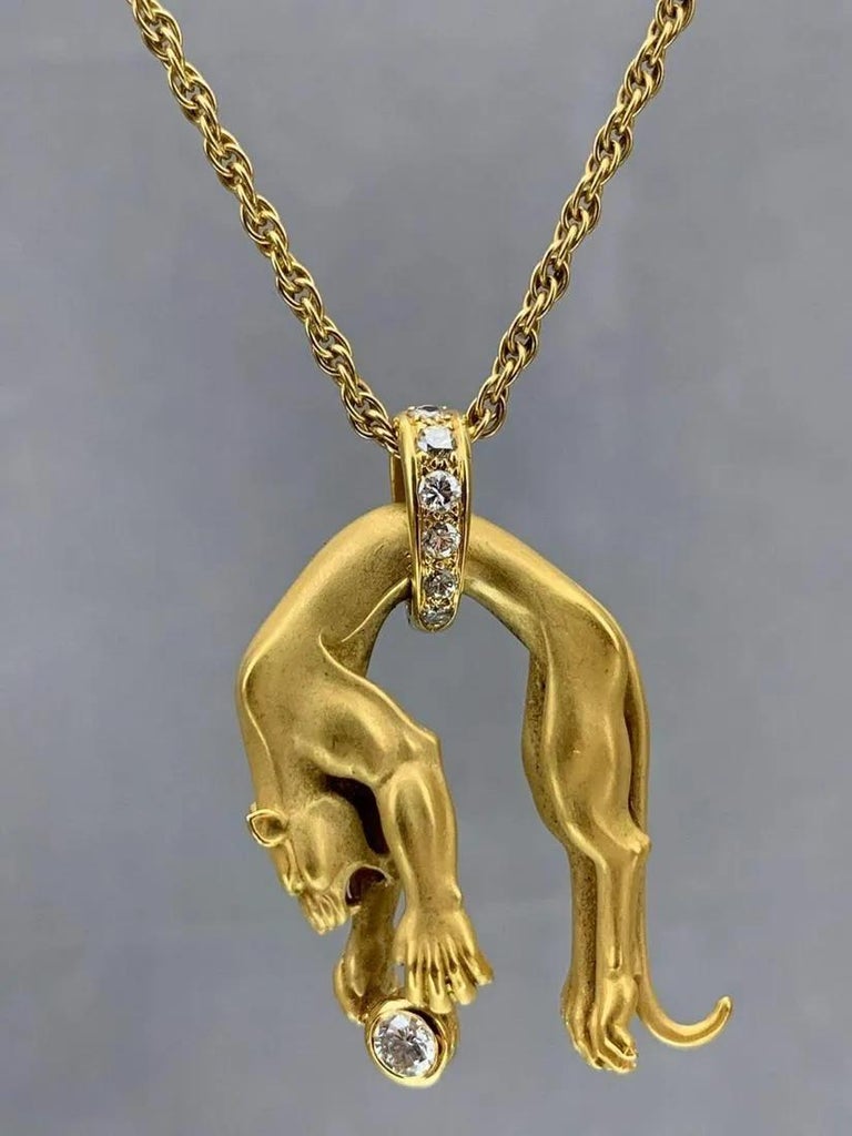 18 Karat Gold and Diamond Panther Pendant For Sale at 1stDibs