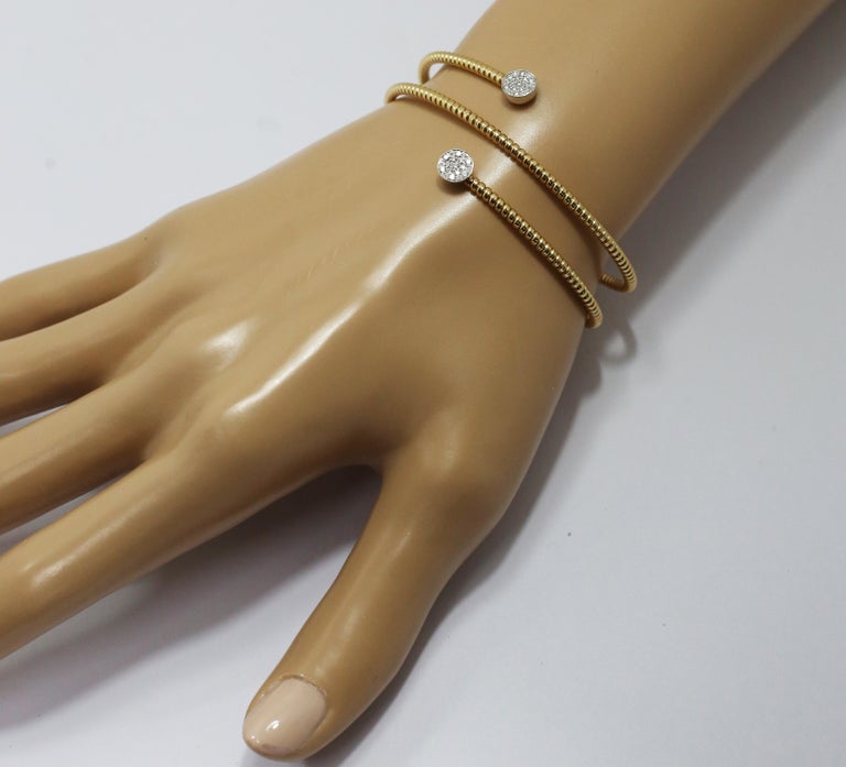 K di kuore 18k Gold and Pavé Diamonds Double Bangle Bracelet at 1stDibs