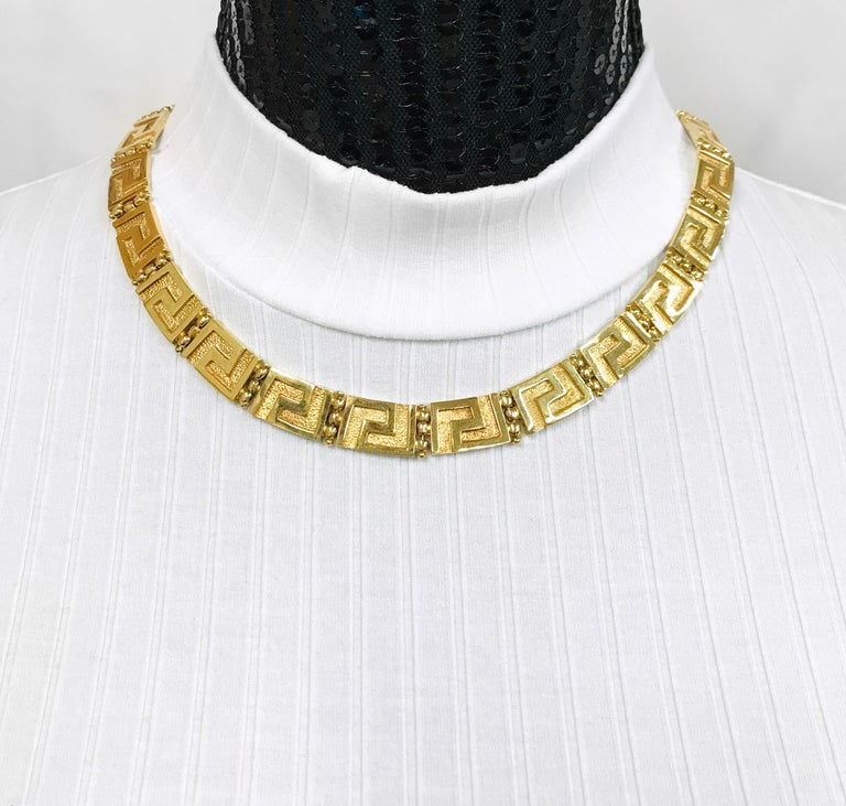 18 Karat Gold Greek Meander Necklace For Sale at 1stDibs