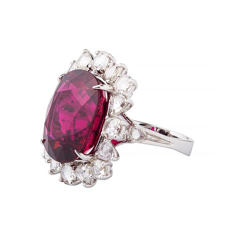 18 Karat Gold Handcrafted Oval Rubellite Diamond Ring For Sale at 1stDibs