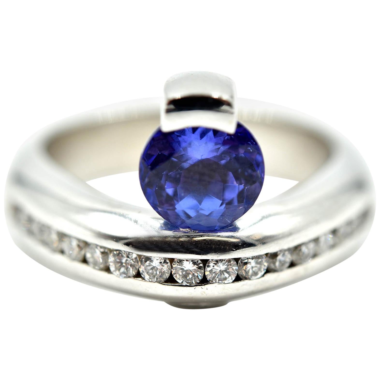 Bague à la mode contemporaine en or 18 carats, tanzanite et diamant 0 ...