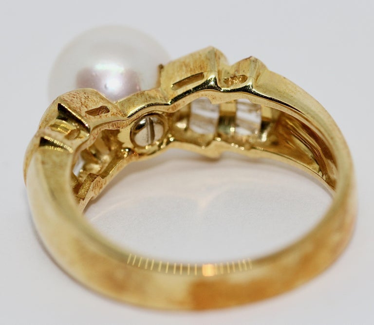 18 Karat Ladies Gold Ring Set with 20 Diamonds and Pearl, by Wempe For ...