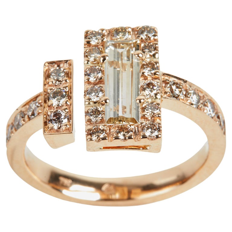 18 Karat Rose Gold Cognac Diamond Cocktail Ring For Sale at 1stDibs