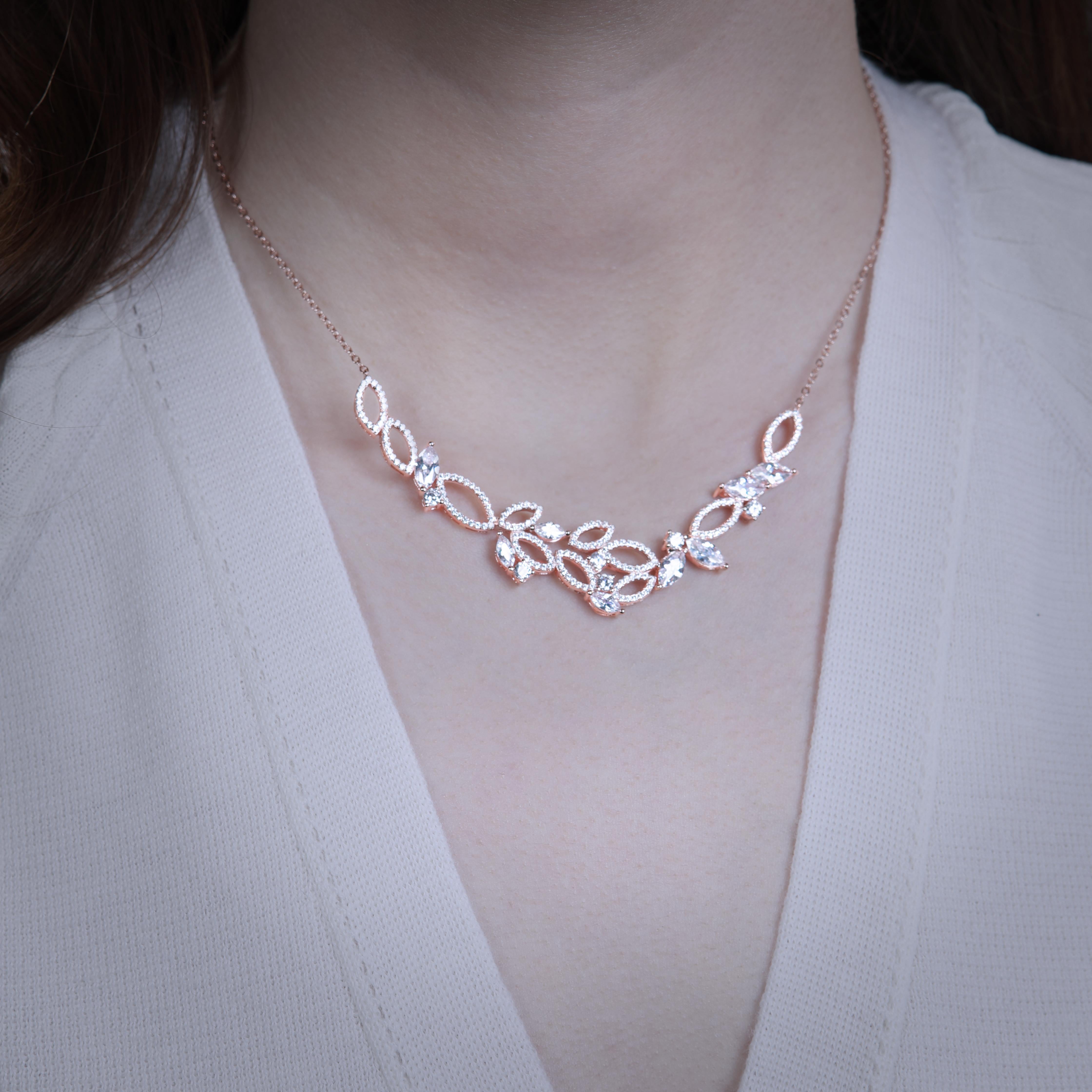 18 Karat Rose Gold Diamond Garden Necklace For Sale at 1stDibs