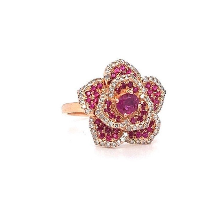 18 Karat Rose Gold Natural Ruby and Diamond Sparkling Floral Ring For Sale at 1stDibs