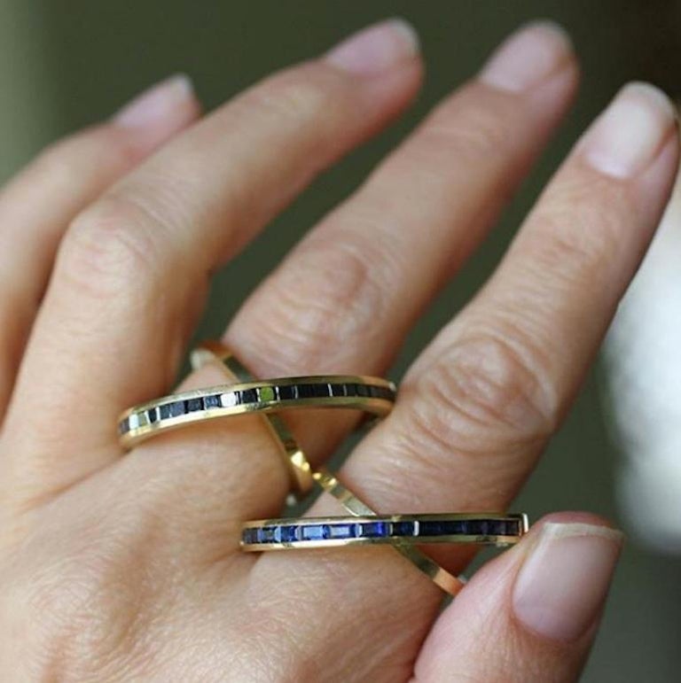 18 Karat Saturn Sapphire Spinning Ring For Sale at 1stDibs