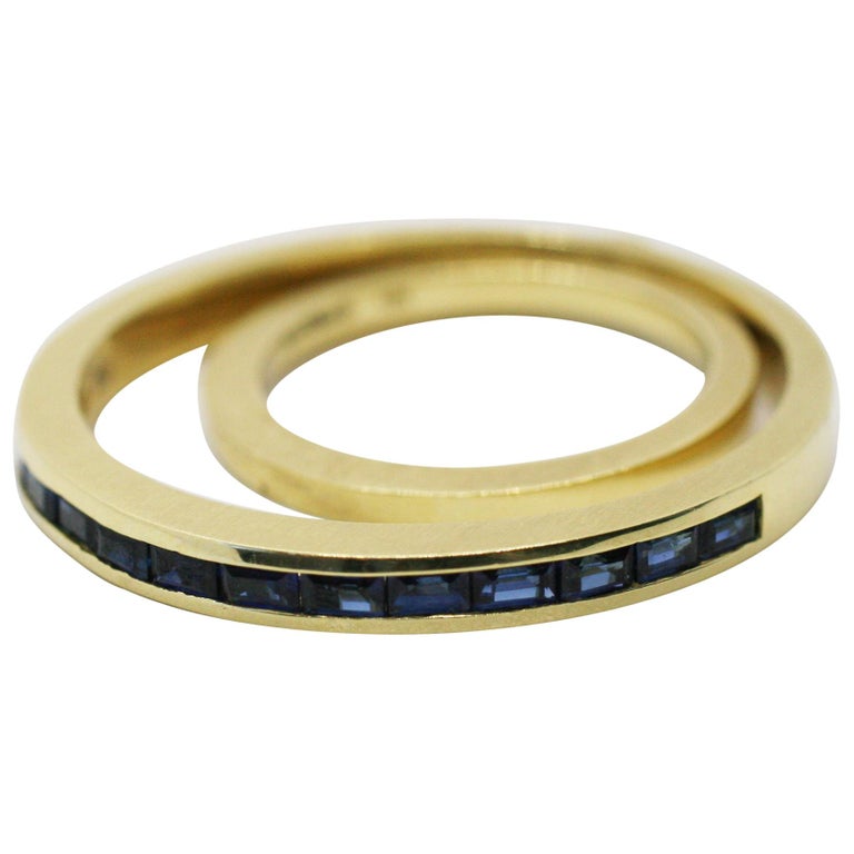18 Karat Saturn Sapphire Spinning Ring For Sale at 1stDibs