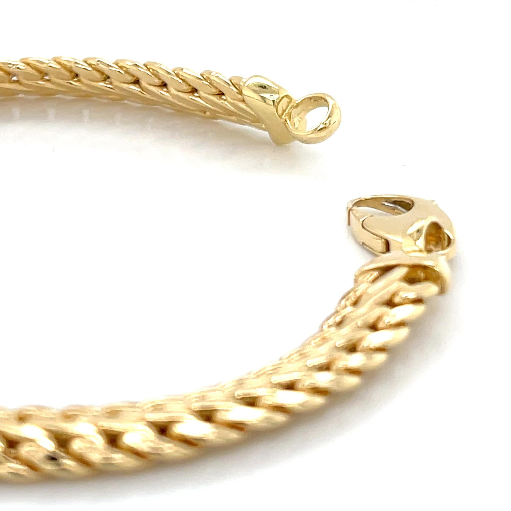 18 Karat Solid Yellow Gold Double Curb Chain Bracelet For Sale at 1stDibs