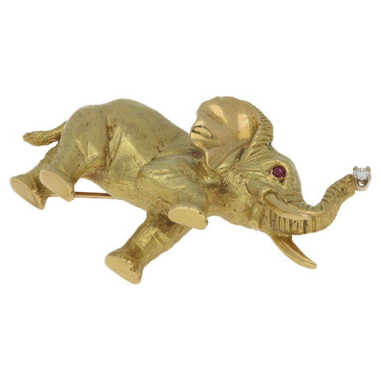 18 Karat Tiffany and Co. Elephant Brooch at 1stDibs | elephant brooch ...