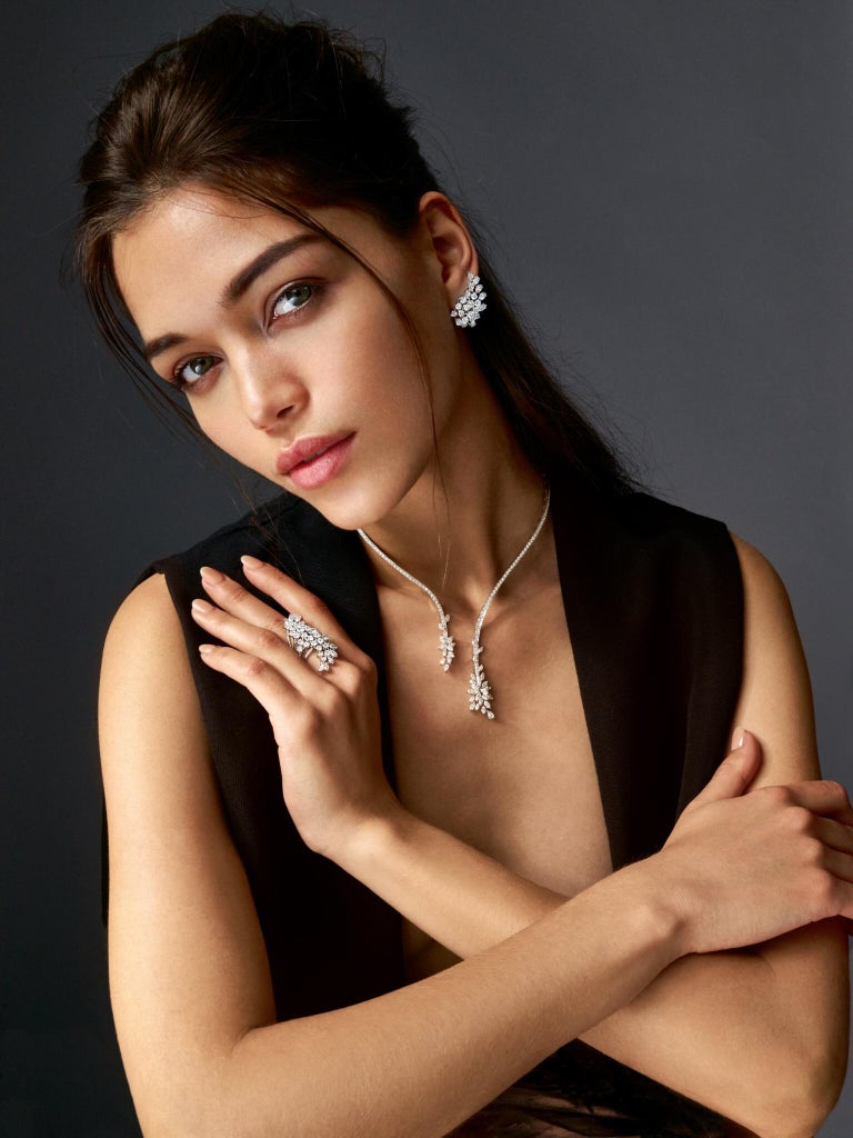 18 Karat White Gold and Diamond Collier Necklace For Sale at 1stDibs