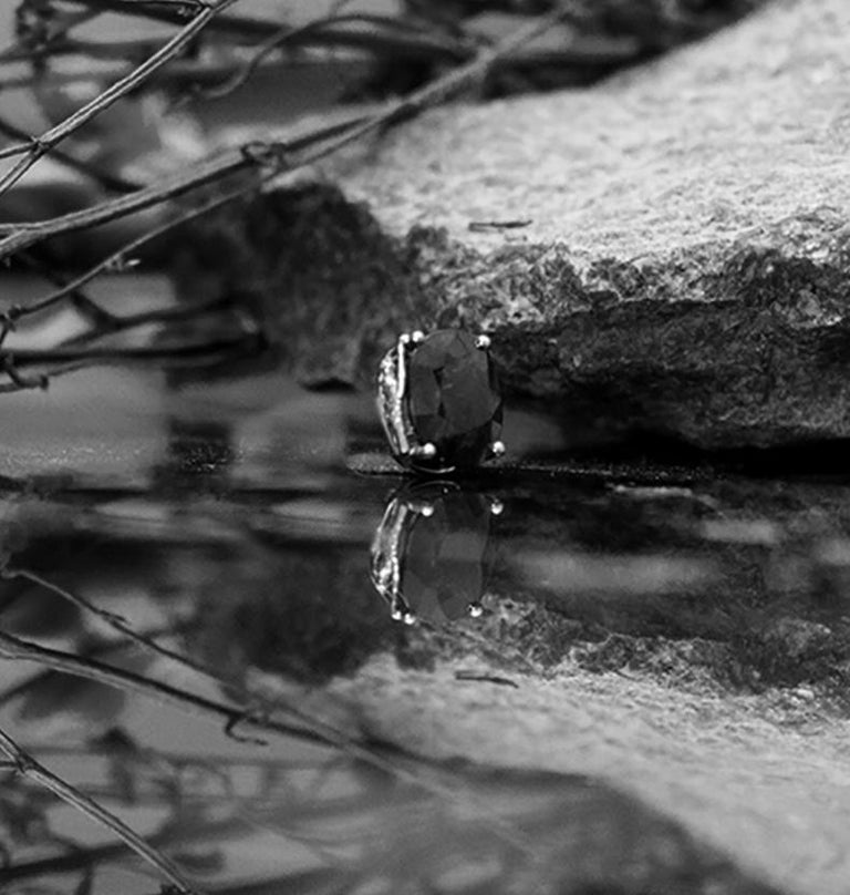 18 Karat White Gold Artist Pendant Necklace with 11.8 Carats Green ...