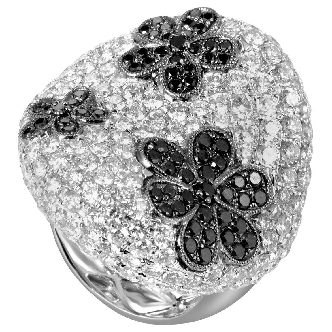 Palmiero White and Black Diamond Pave White Gold Cocktail Ring at 1stDibs