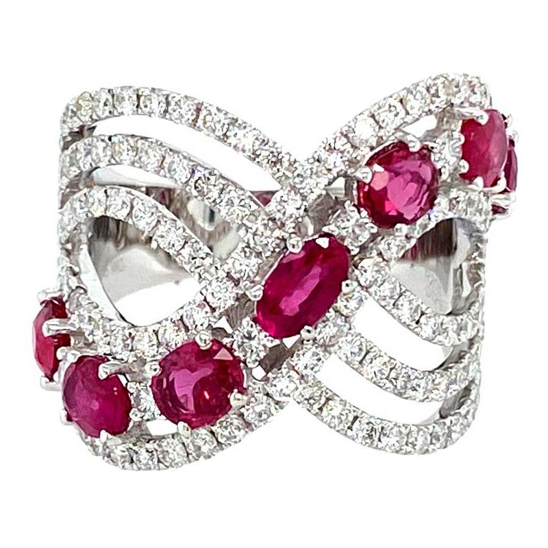 Estate Ruby, Diamond and Gold Ring For Sale at 1stDibs