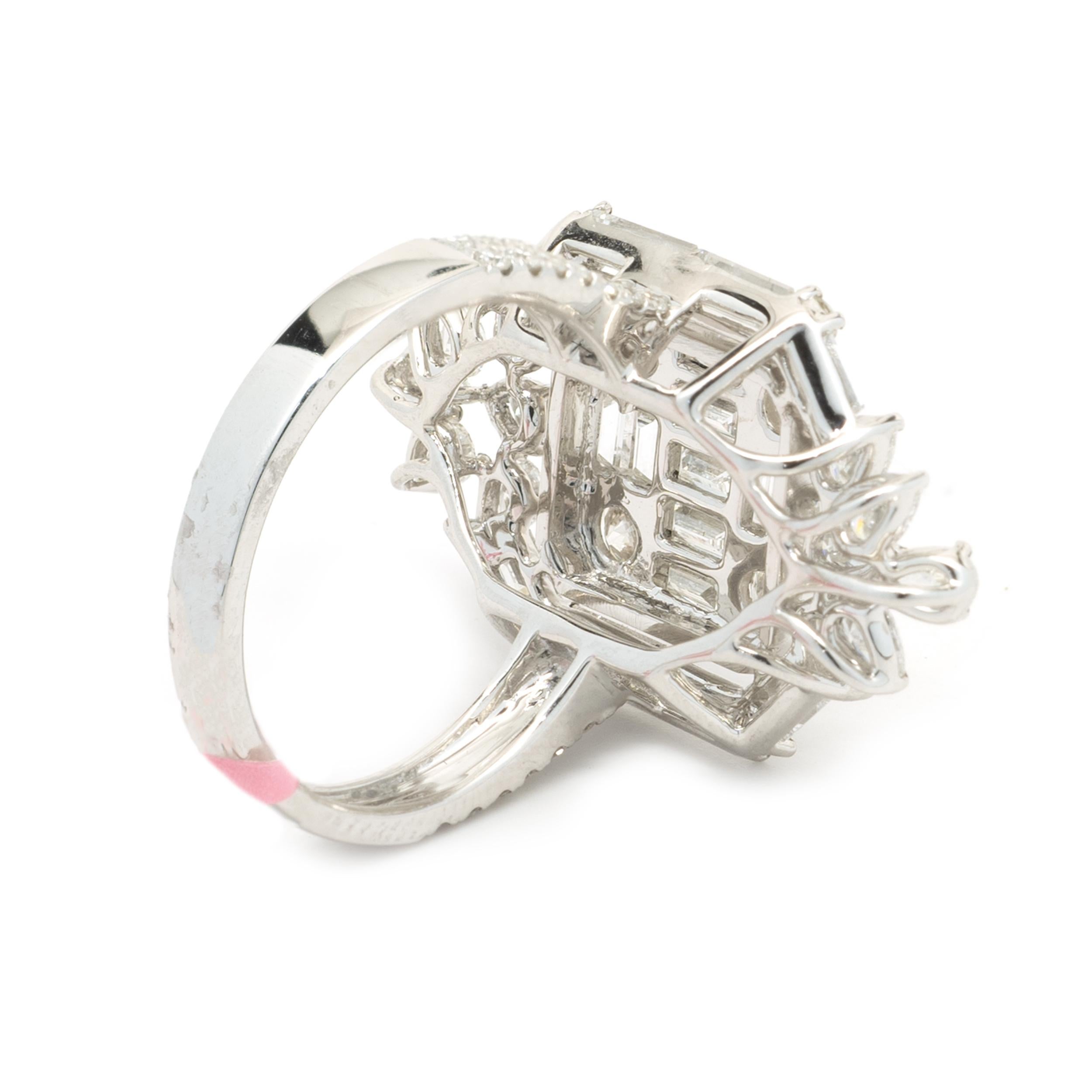 18 Karat White Gold Deco Style Mosaic Set Diamond Ring For Sale at 1stDibs