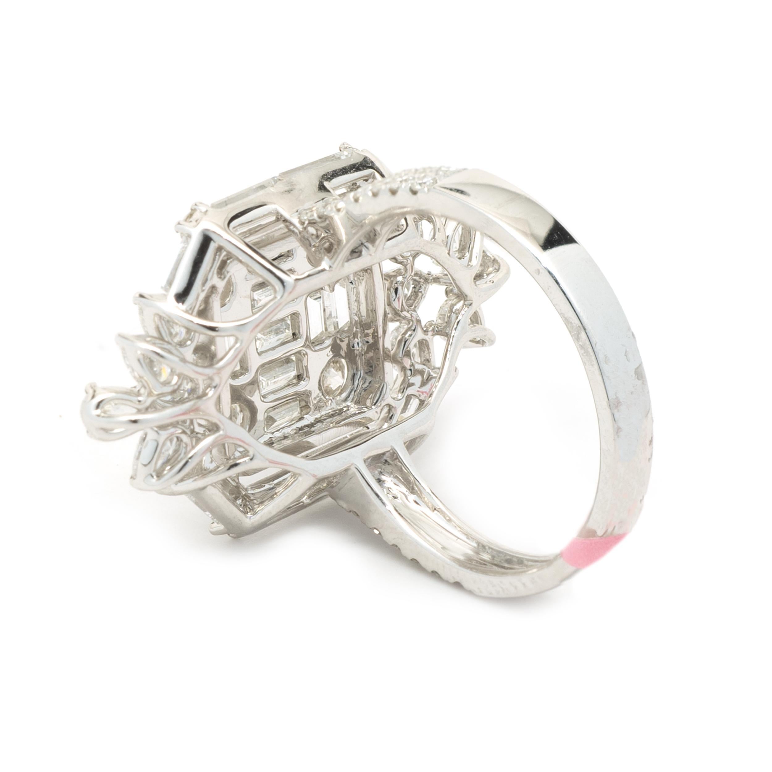 18 Karat White Gold Deco Style Mosaic Set Diamond Ring For Sale at 1stDibs