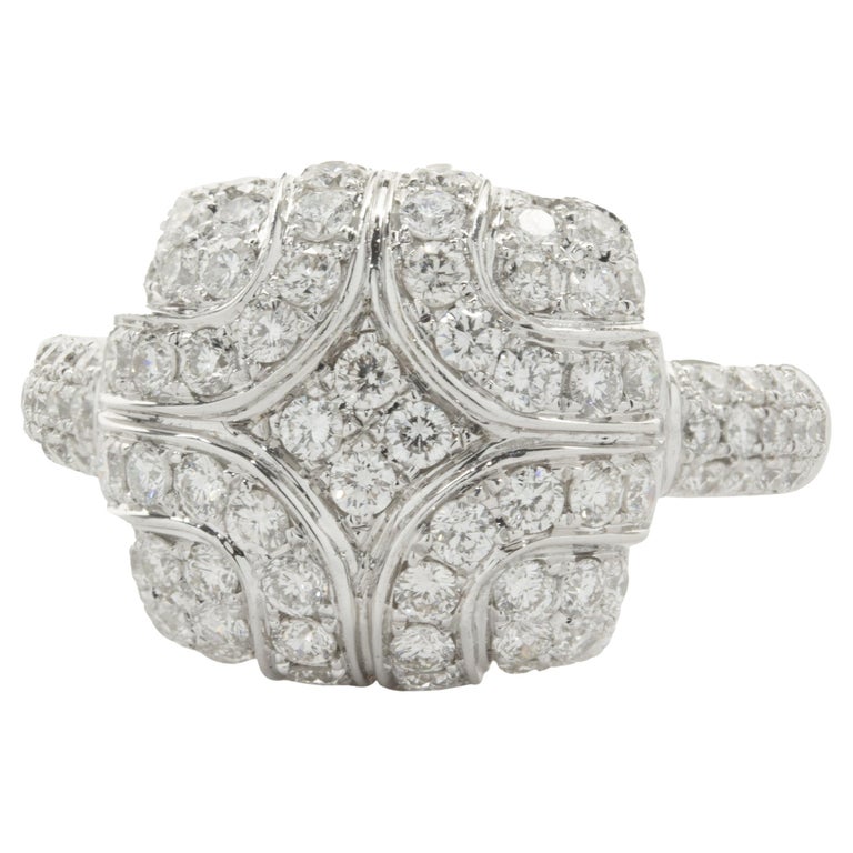 18 Karat White Gold Diamond Cluster Cushion Ring For Sale at 1stDibs