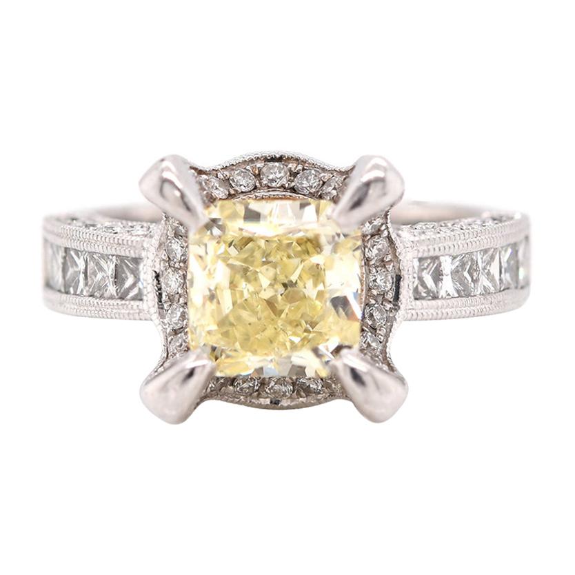 18 Karat White Gold Fancy Diamond Engagement Ring For Sale at 1stDibs