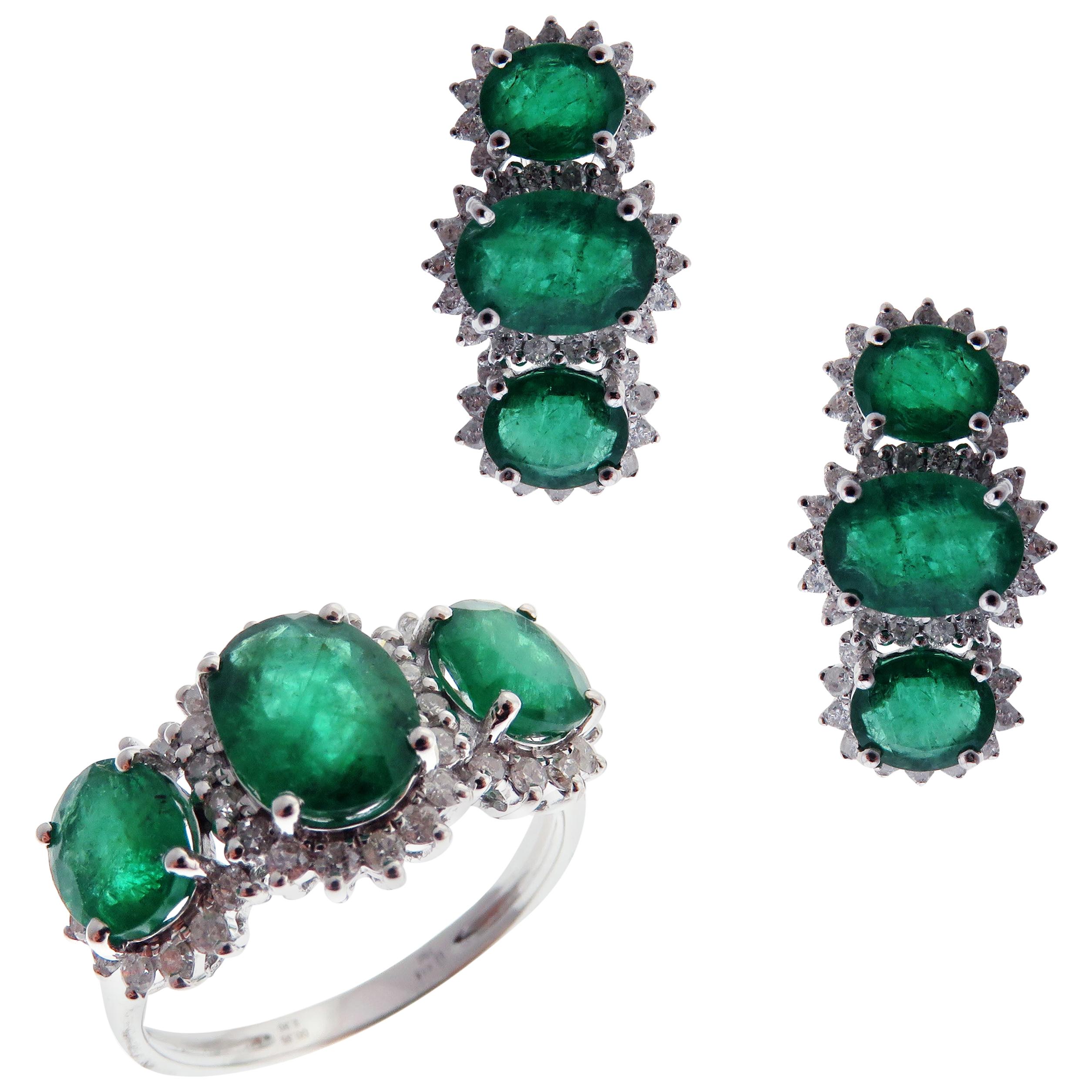18 Karat White Gold Emerald Small Marquise Huggy Earring Ring Set For ...