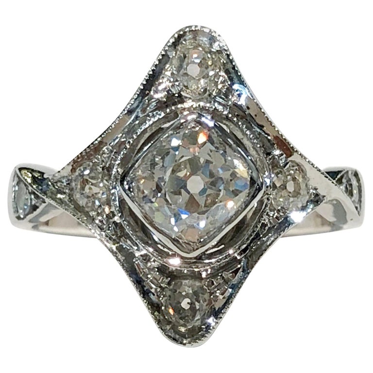 18 Karat White Gold Diamond Ring For Sale at 1stDibs