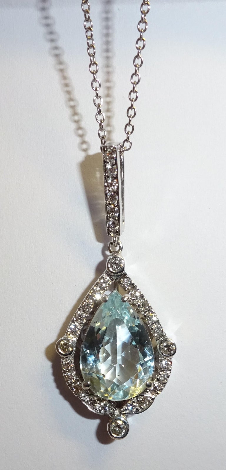 18 Karat White Gold Diamonds and Aquamarine Pendant Neclas For Sale at ...