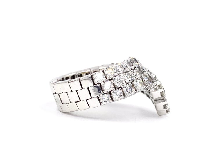 18 Karat White Gold Flexible Diamond V Style Ring For Sale at 1stDibs ...