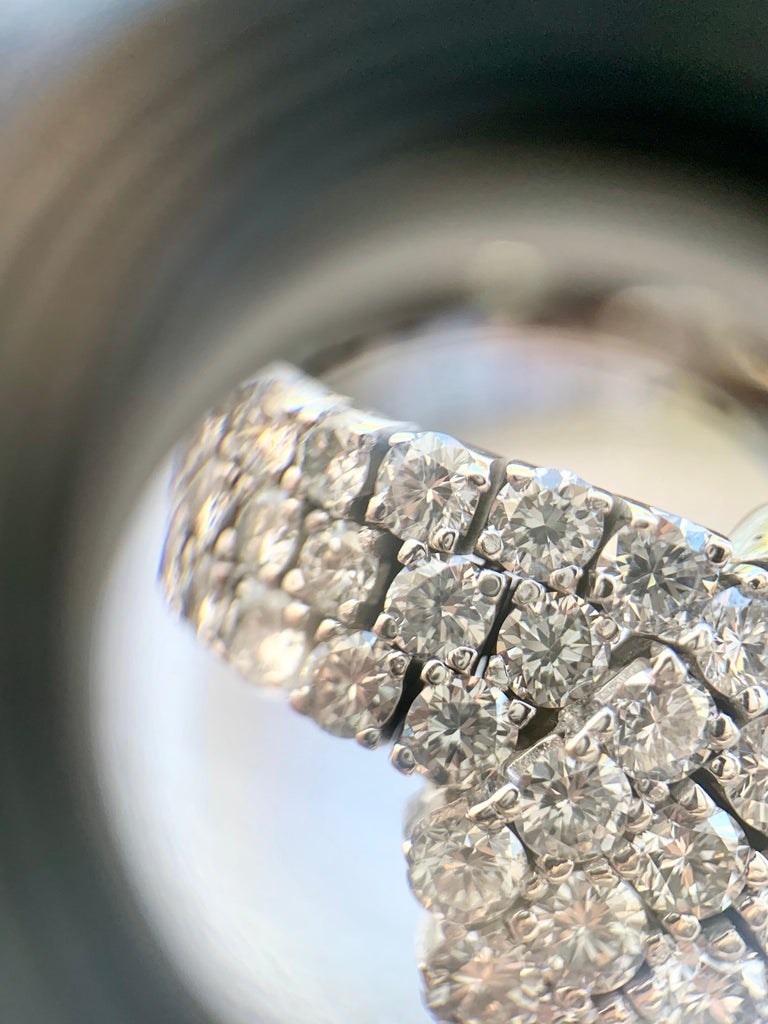 18 Karat White Gold Flexible Diamond V Style Ring For Sale at 1stDibs ...