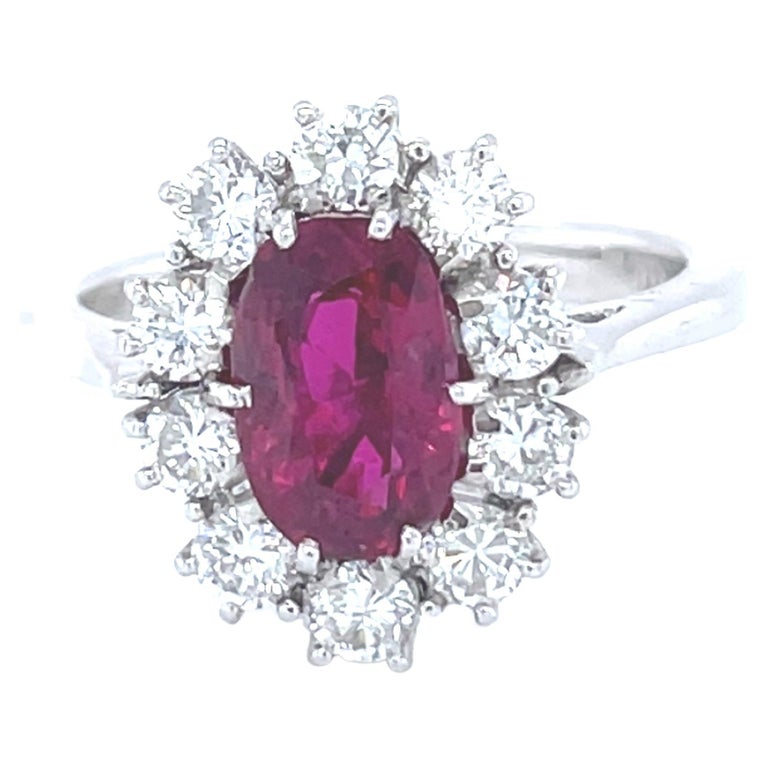 18 Karat White Gold Oval Ruby Diamond Cocktail Ring For Sale at 1stDibs