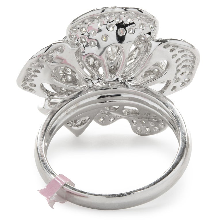 18 Karat White Gold Pave Diamond Flower Ring For Sale at 1stDibs