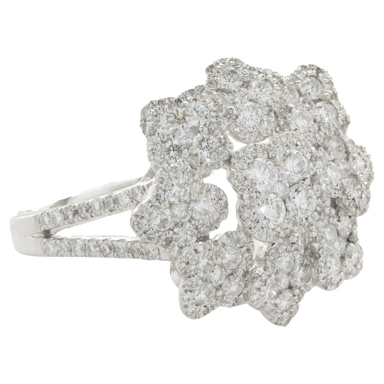 18 Karat White Gold Pave Diamond Flower Ring For Sale at 1stDibs