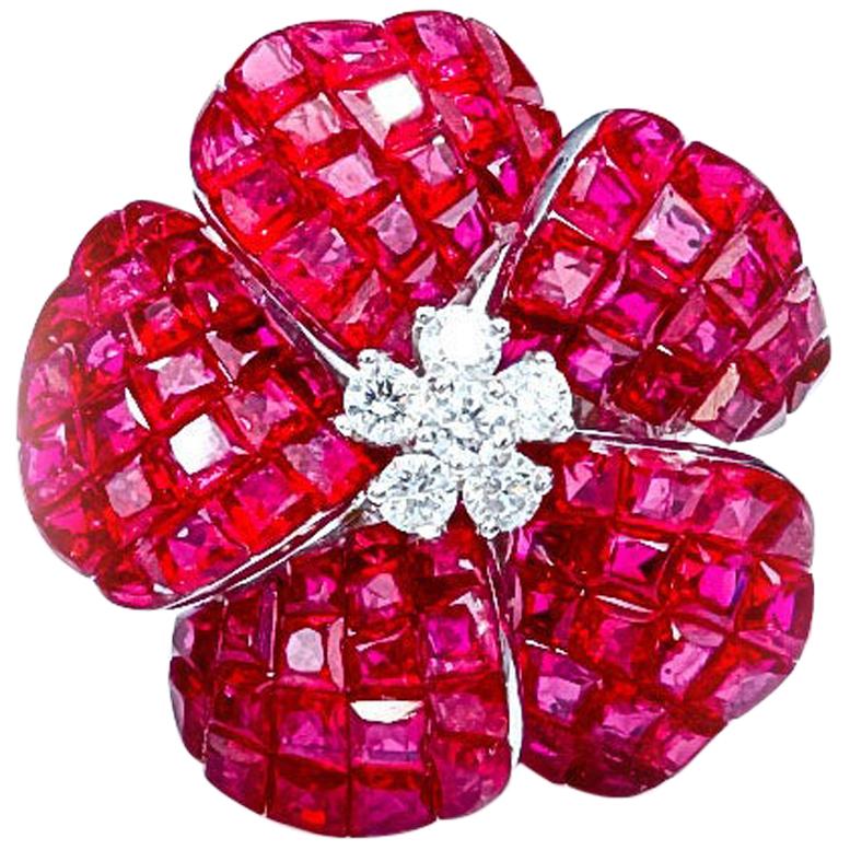 Ruby Flower Pendant - 36 For Sale on 1stDibs