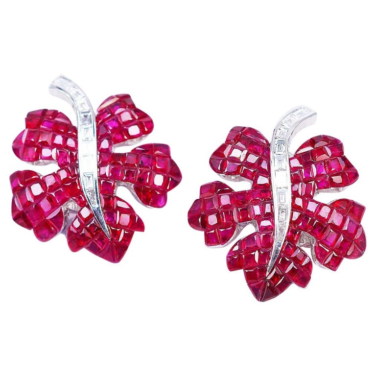 18 Karat White Gold Ruby Maple Leaf Earrings For Sale at 1stDibs