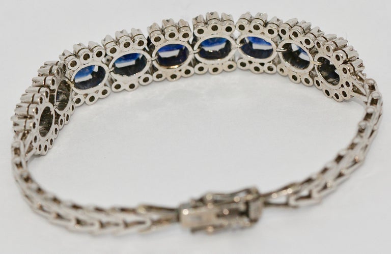 18 Karat White Gold Tennis Bracelet With Natural Blue Sapphires And