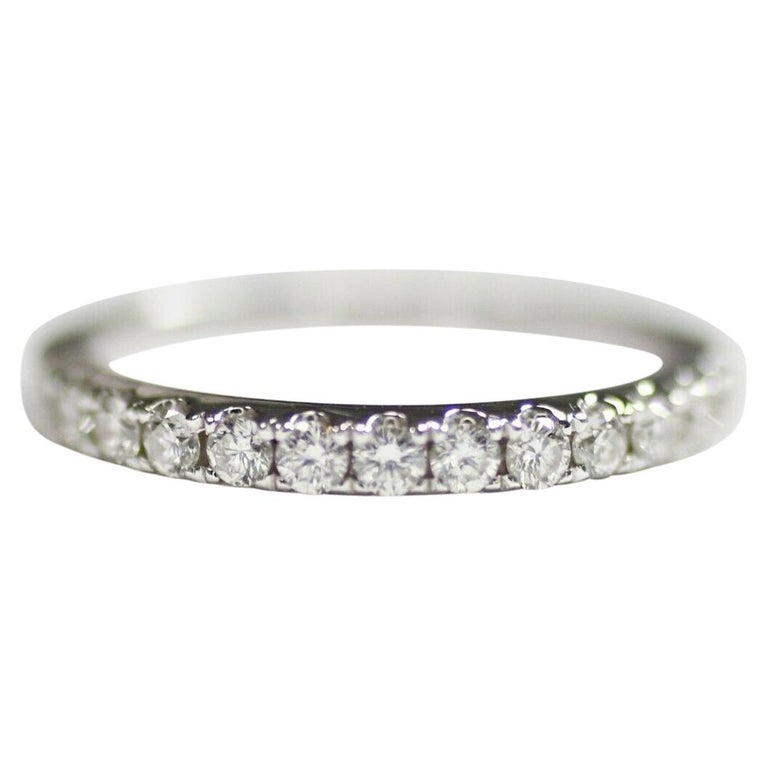 18 Karat White Gold Wedding Band Ring with Diamonds For Sale at 1stDibs