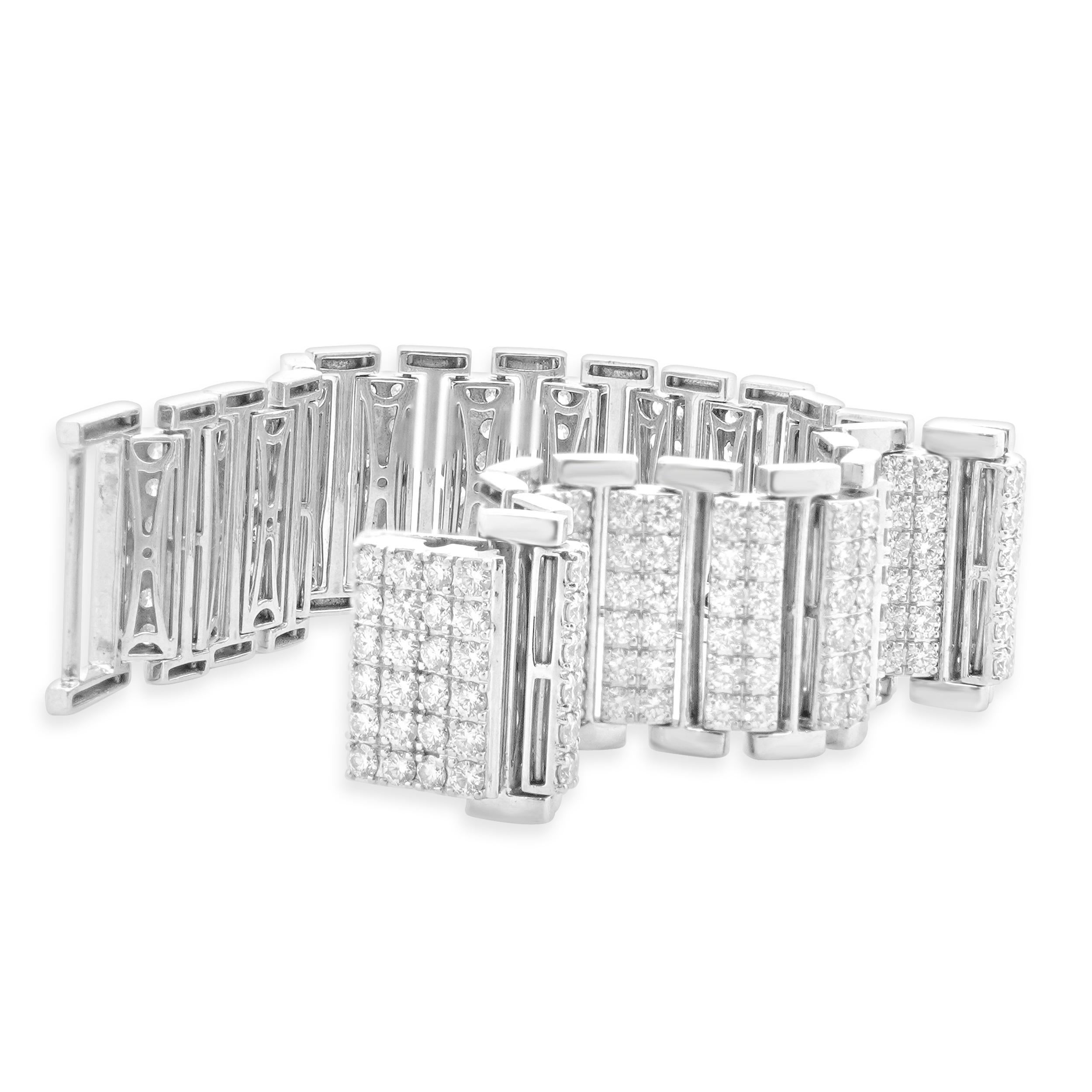 18 Karat White Gold Wide Diamond Bracelet For Sale at 1stDibs