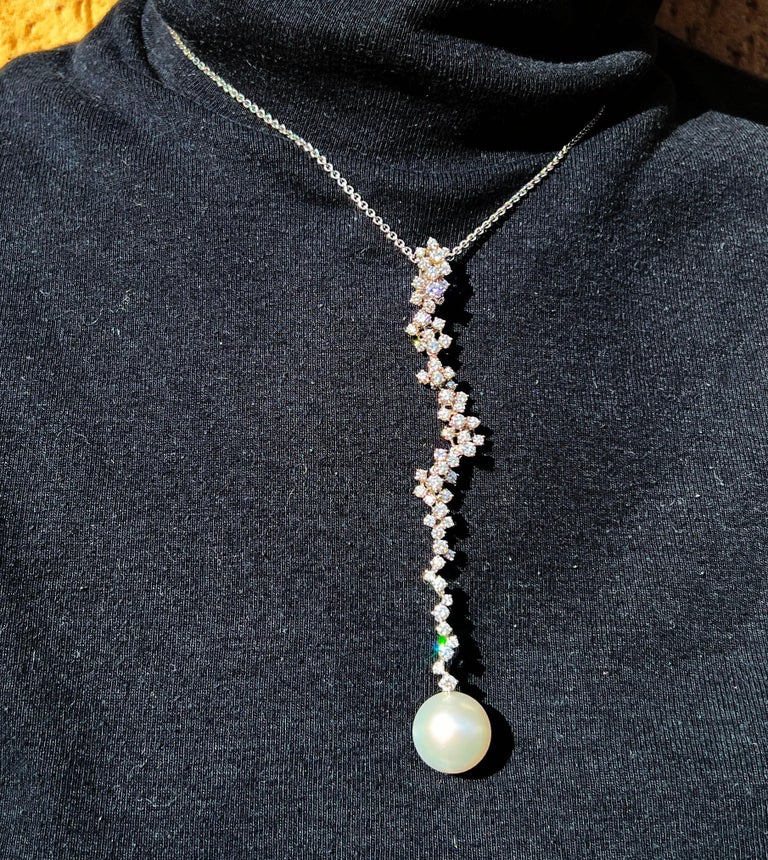 18 Karat White Gold with White Diamonds and White Pearl Amazing Modern ...