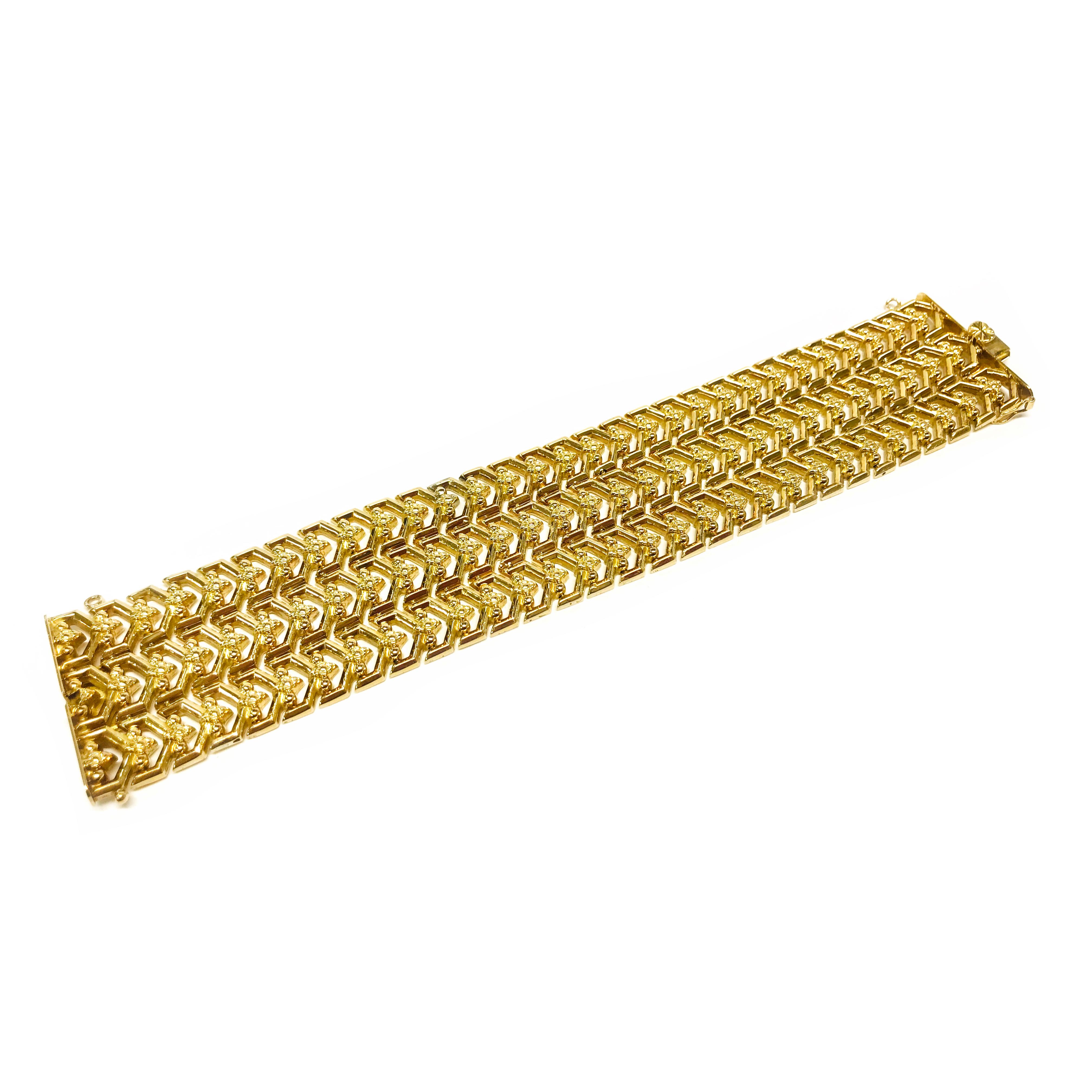 18 Karat Wide Chevron Link Bracelet For Sale at 1stDibs | thick chevron ...