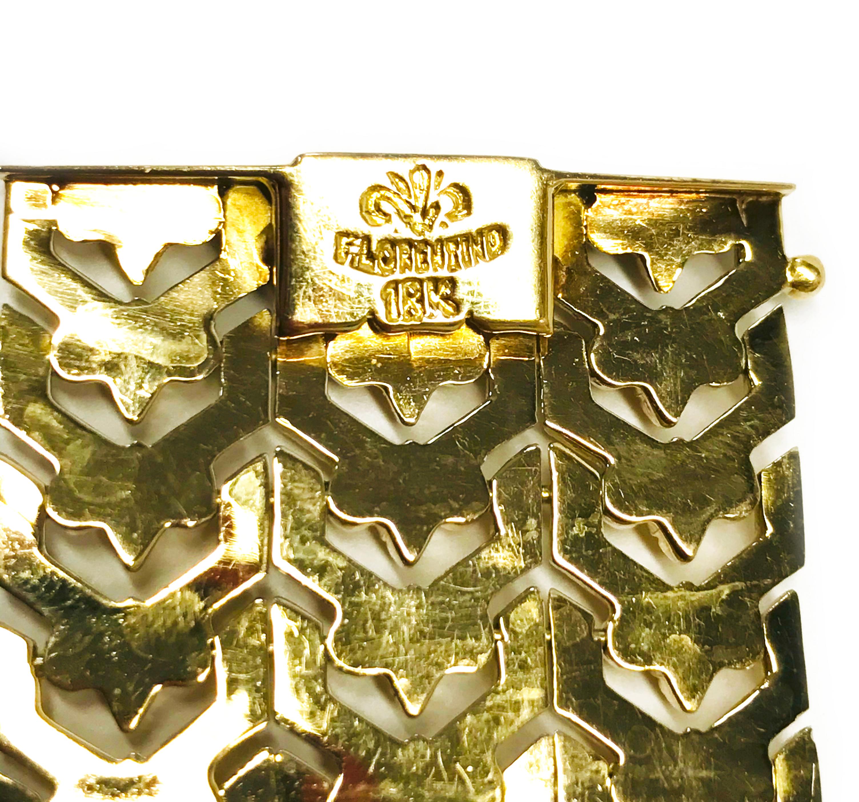 18 Karat Wide Chevron Link Bracelet For Sale at 1stDibs | thick chevron ...