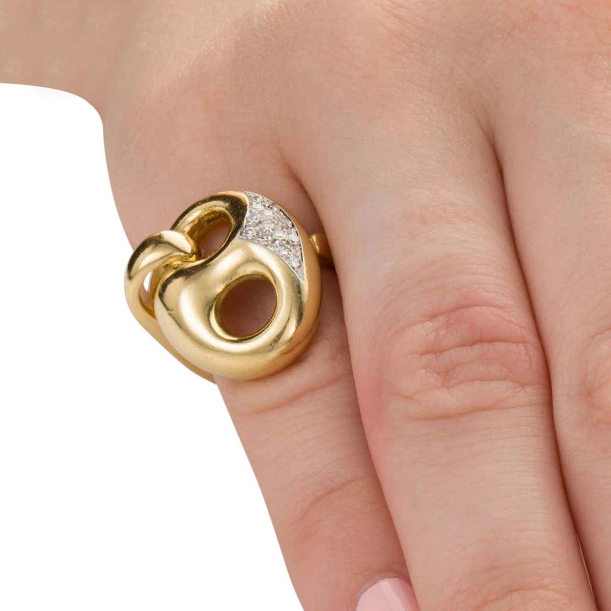 18 Karat Yellow Gold and Diamond Mariner Link Style Ring For Sale at ...