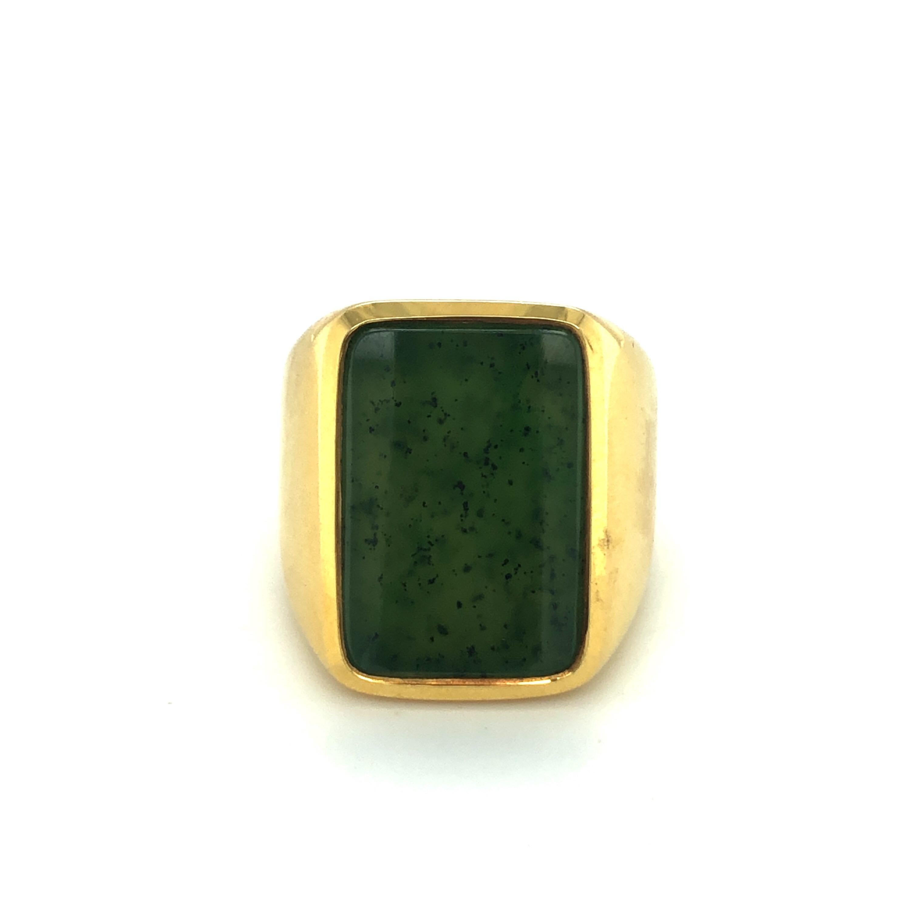 18 Karat Yellow Gold and Hydrogrossular Garnet Signet Ring, 1960s at ...