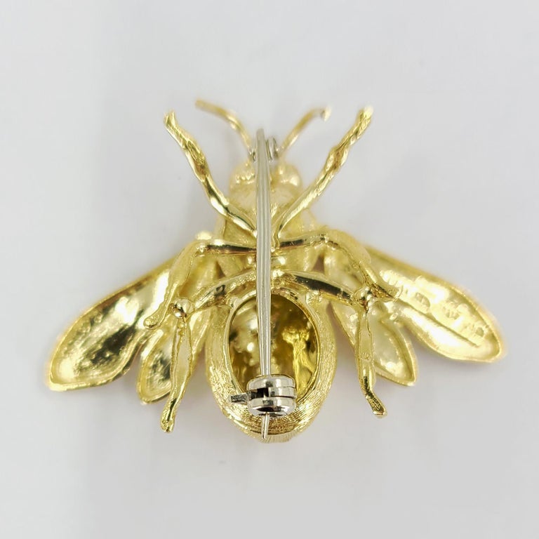 18 Karat Yellow Gold Bug Pin Brooch For Sale at 1stDibs