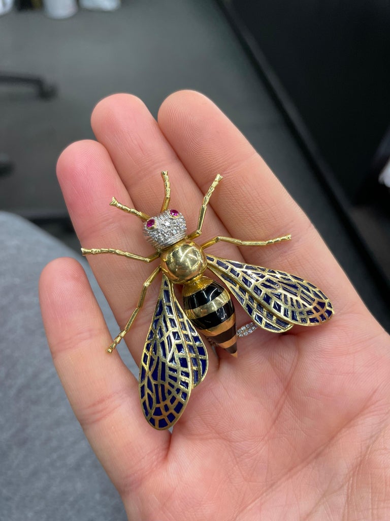18 Karat Yellow Gold Bumble Bee Glass Enamel Diamond Brooch For Sale at ...