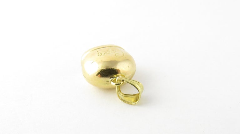 18 Karat Yellow Gold Capri Cowbell Charm at 1stDibs